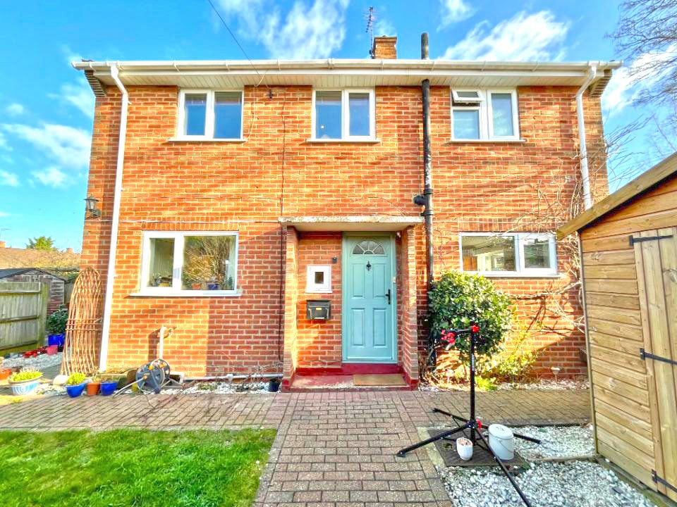 Beldham Road, Farnham, GU9 8TP on Vimeo