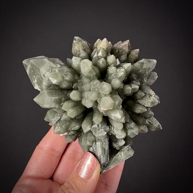 Quartz with Hedenbergite inclusions - QTZ22-01 - Huanggang Mines ...