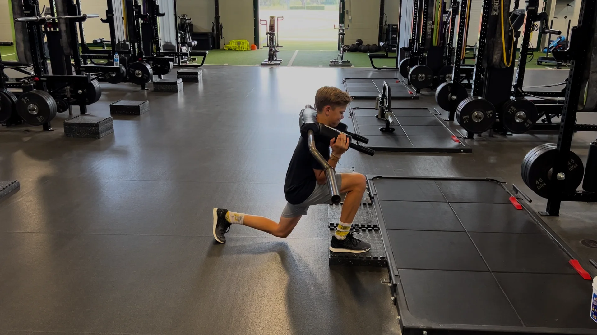 Single Leg Lunge Into Step