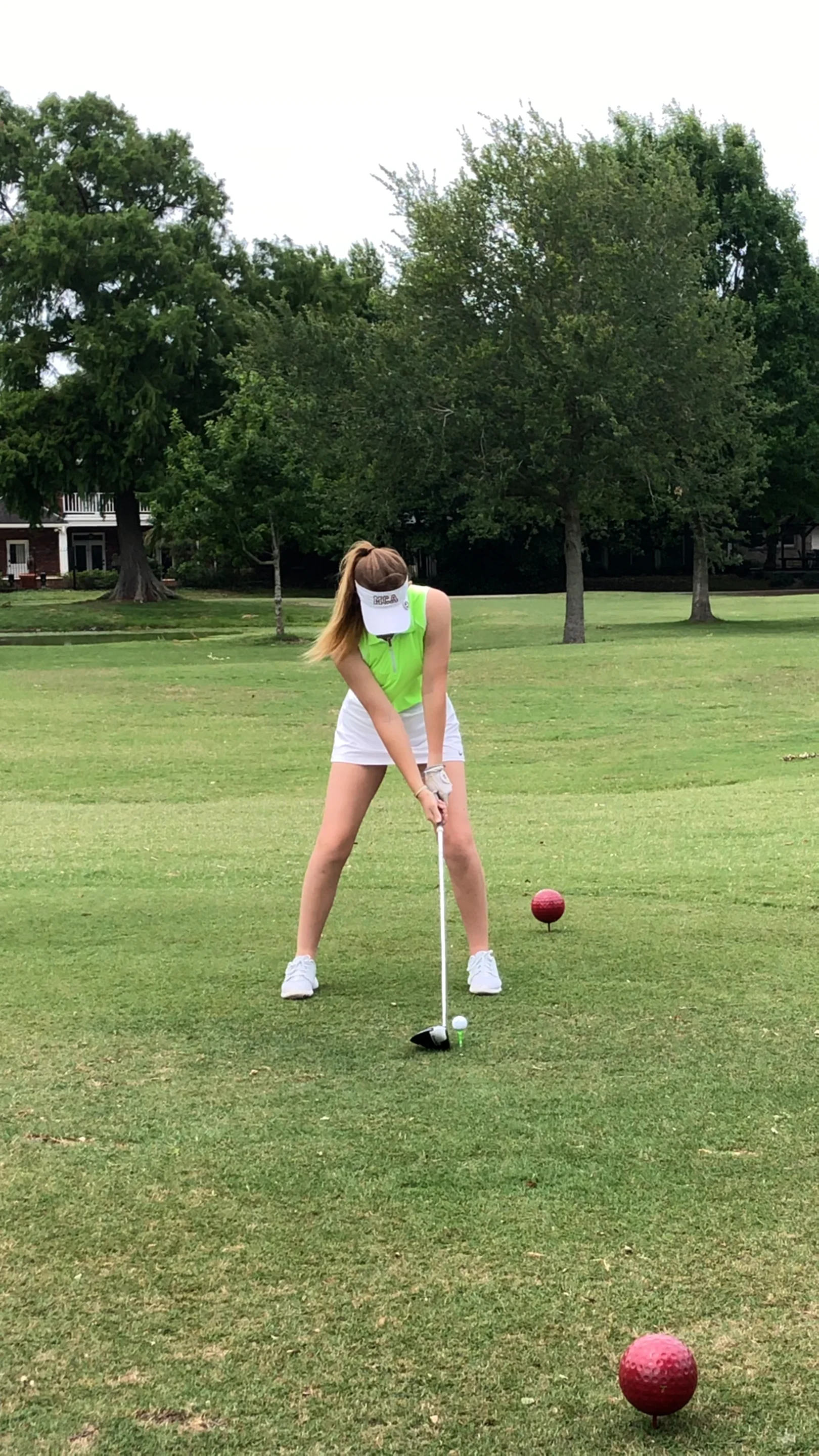 Kaylee Dufrene’s golf driver swing on Vimeo