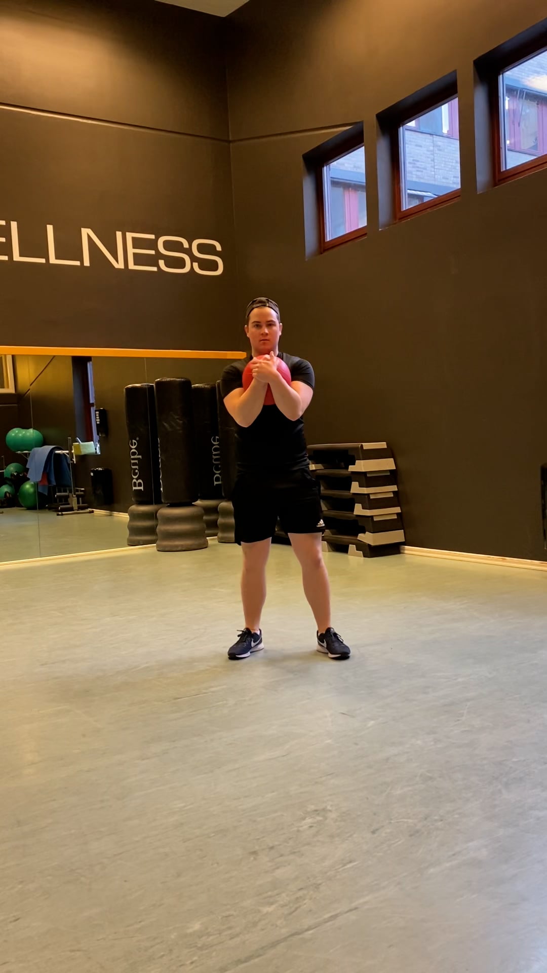 Utfall åt sidan m. Boll rotation inåt on Vimeo