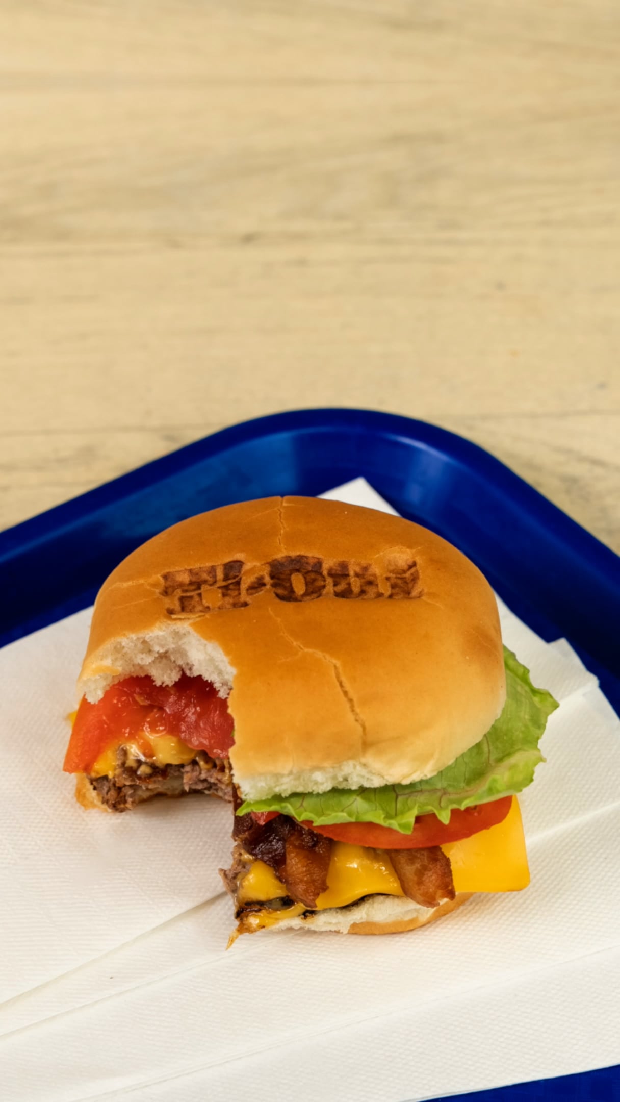 Ti-Oui GIF Burger on Vimeo