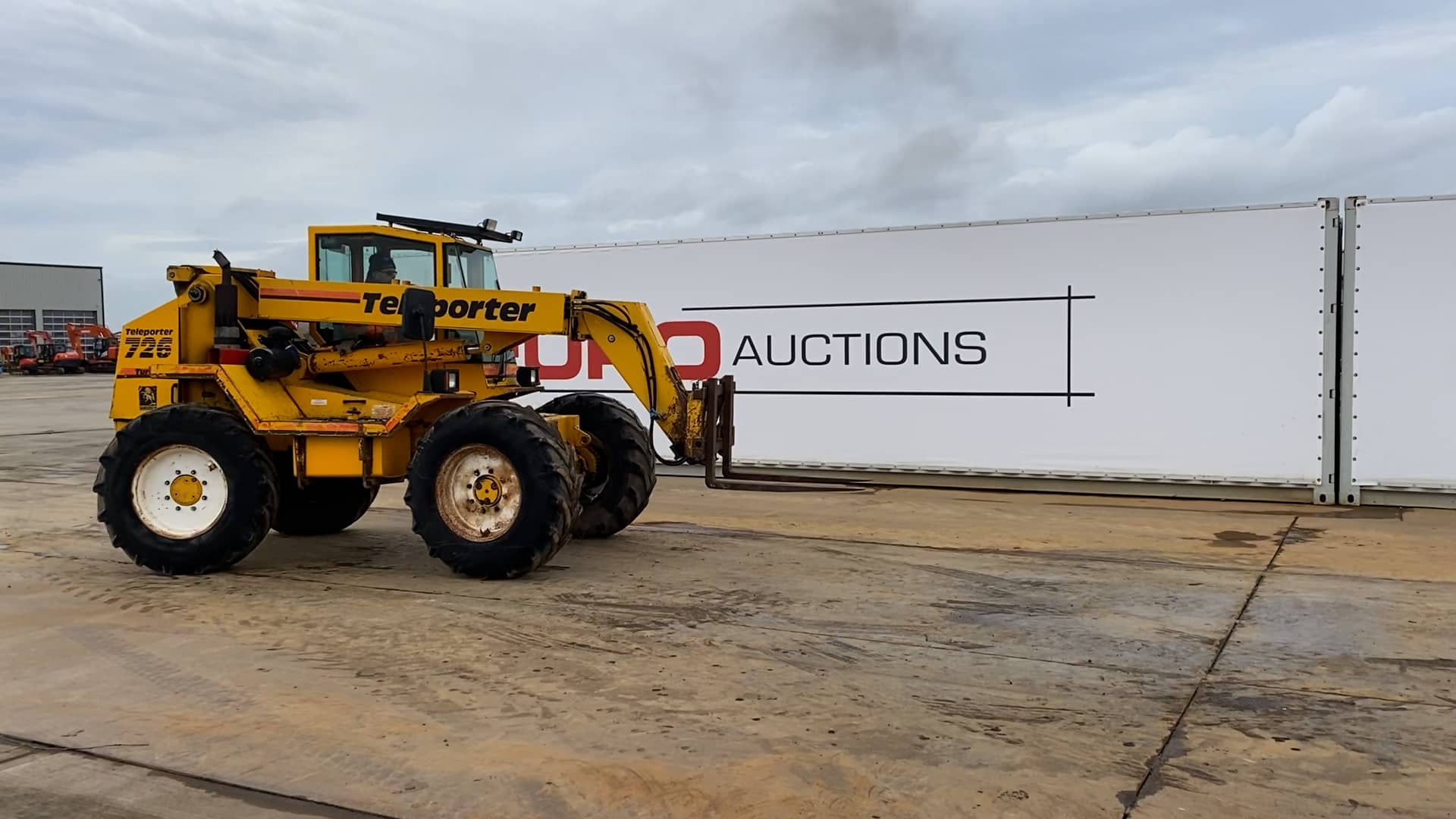 Sanderson 726 Turbo Powershift Telehandler - Leeds March 22 on Vimeo