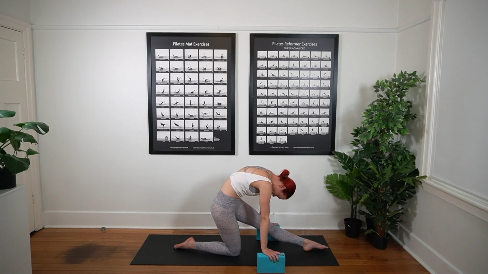 4. Front Splits 2 with Emily - Split it Out Matwork on Vimeo