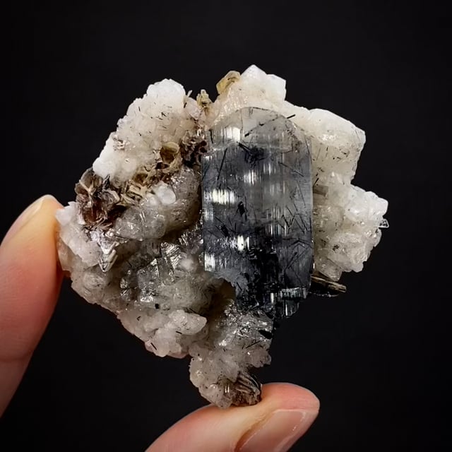Euclase with Schorl inclusions, Muscovite and Adularia - EU22-12 - Chia ...