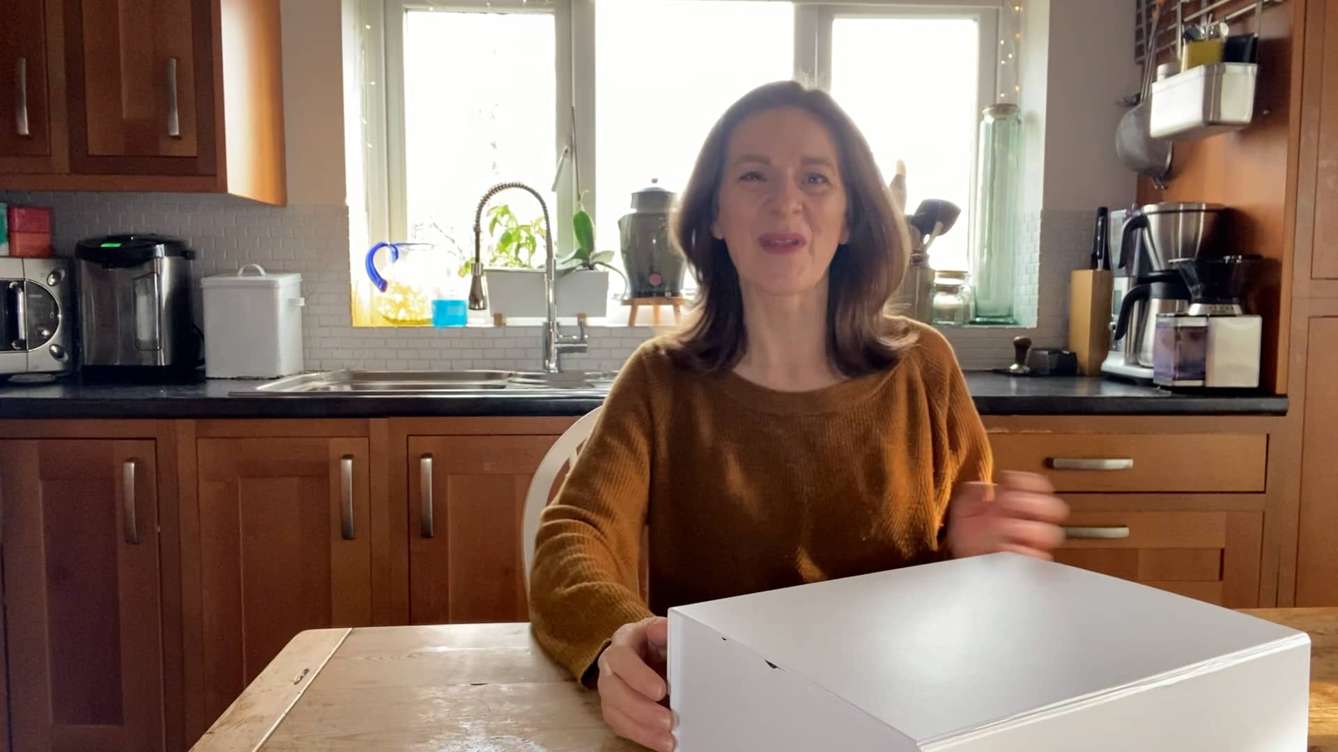 Kate Cary unboxes special edition Scourge plush on Vimeo