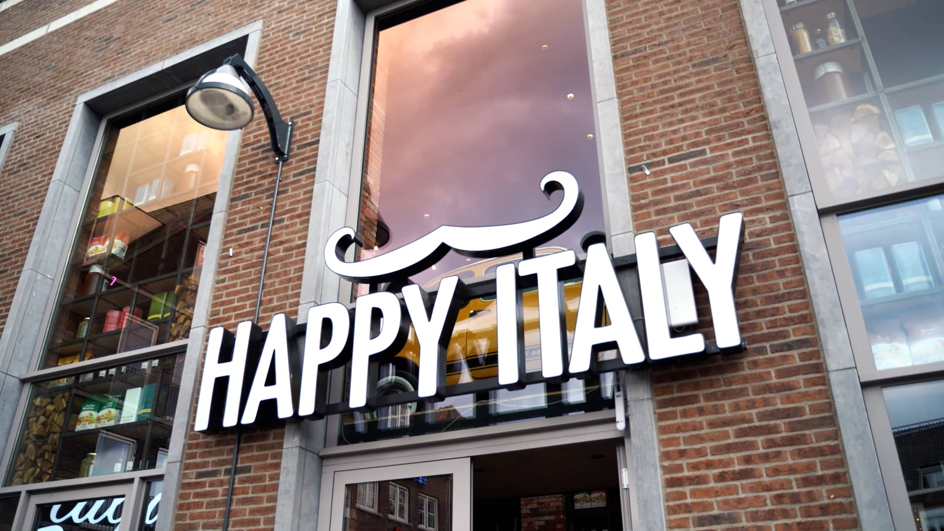 Happy Italy - Opening - Aviso Communicatie on Vimeo