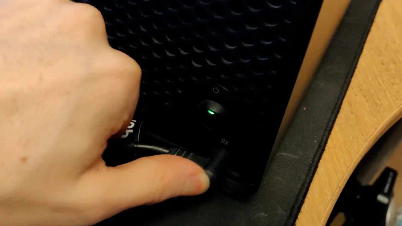 Drobo 5N Single Red Light on Vimeo