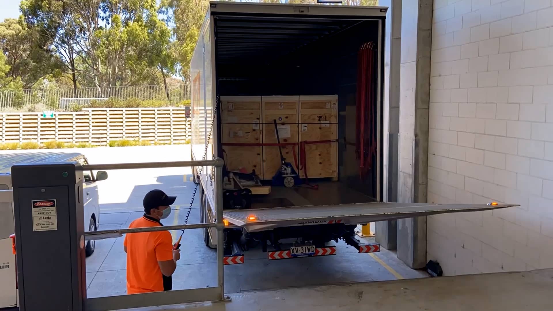 Stryker CT scanner unboxing timelapse on Vimeo
