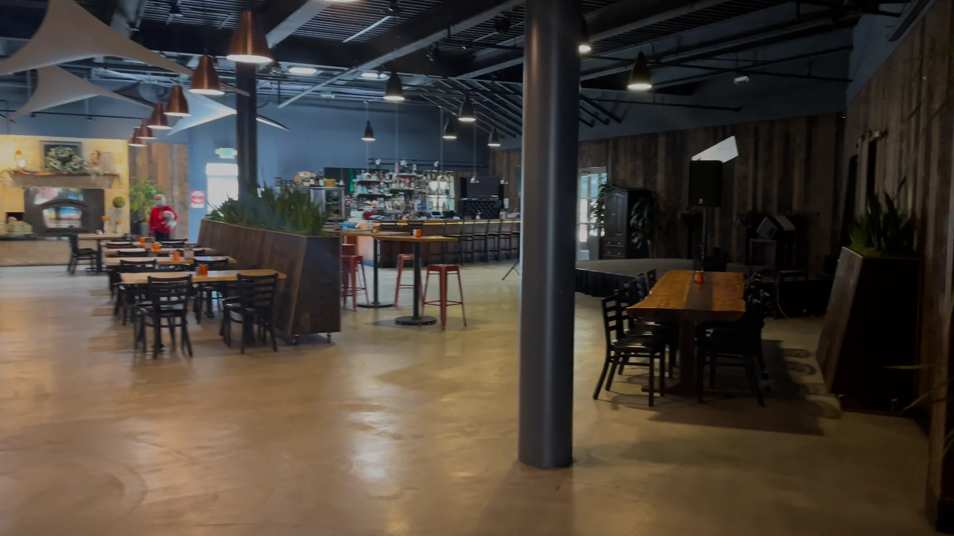 Sally Tomatoes Cafe on Vimeo