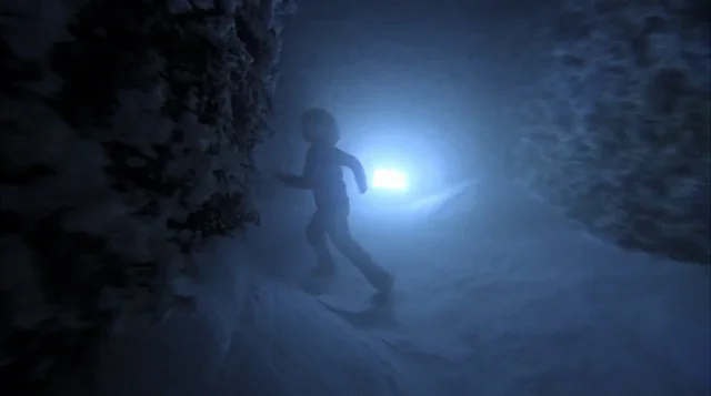 The Shining Snow Maze