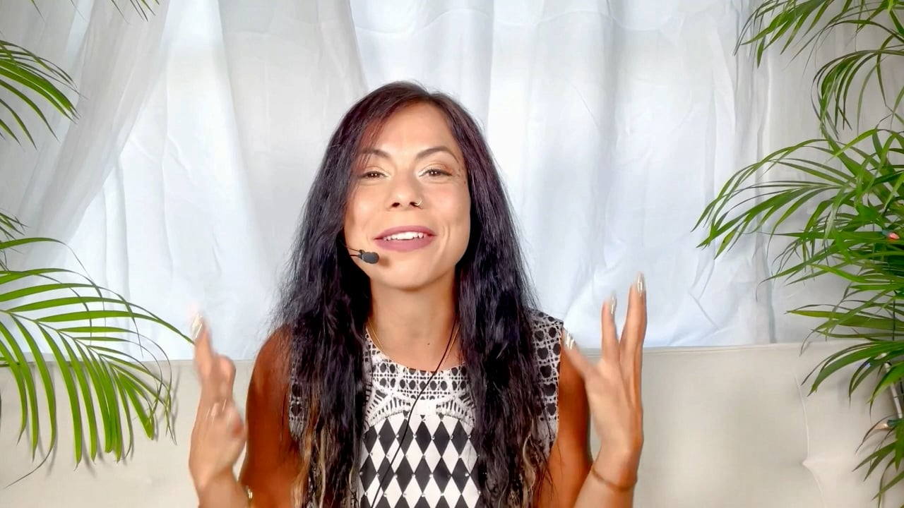 Dasha Love Masterclass SoulPreneur .mp4 on Vimeo