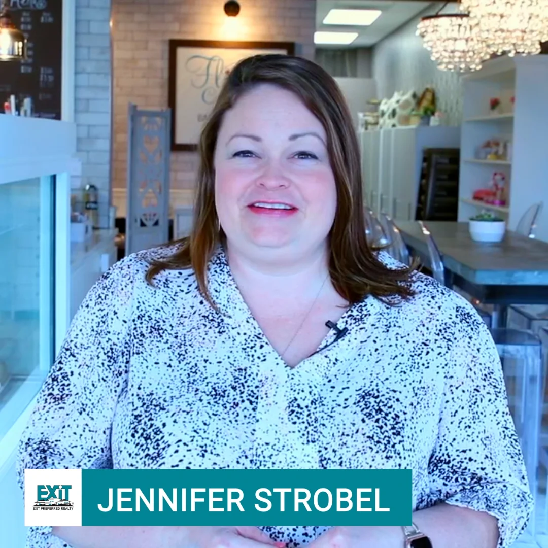 Jennifer Strobel at Flavor Cupcakes on Vimeo