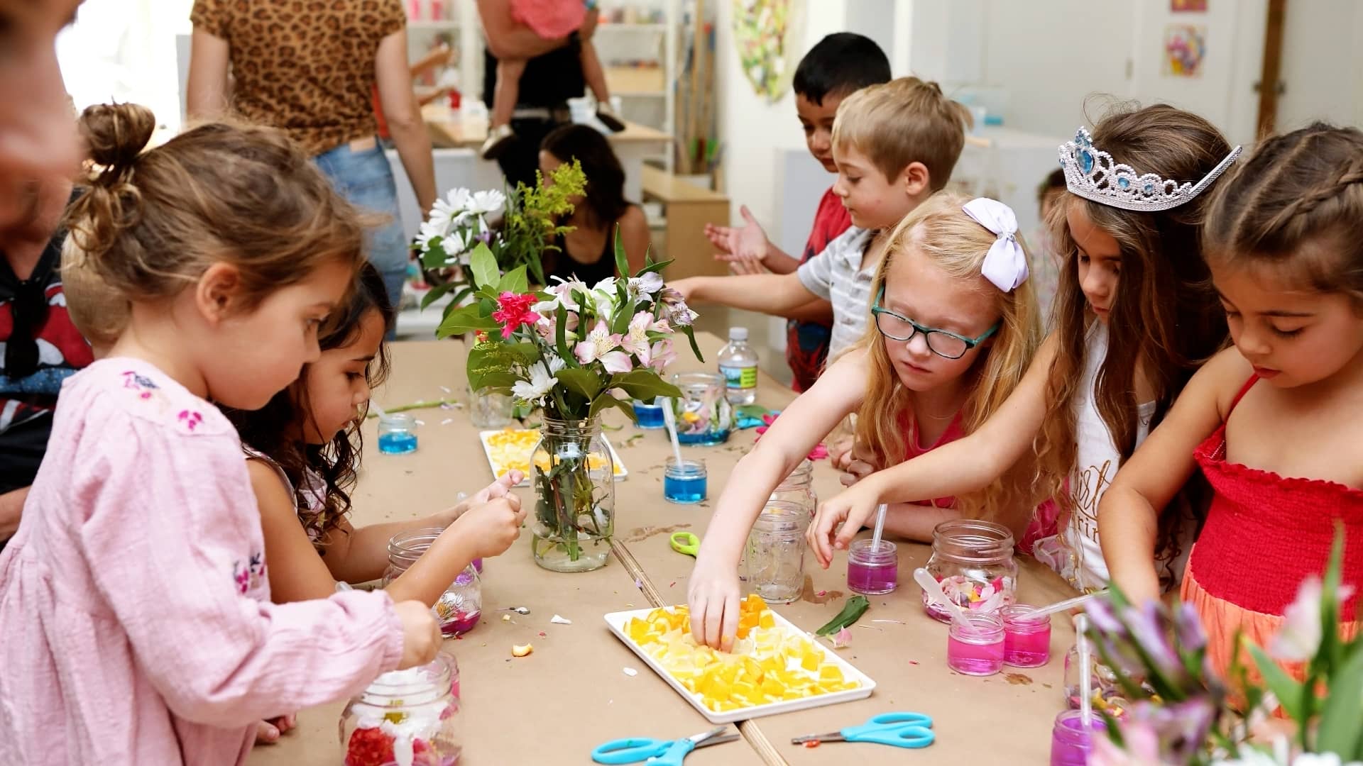 Party Slideshow (1920 × 1080 px) (1) on Vimeo