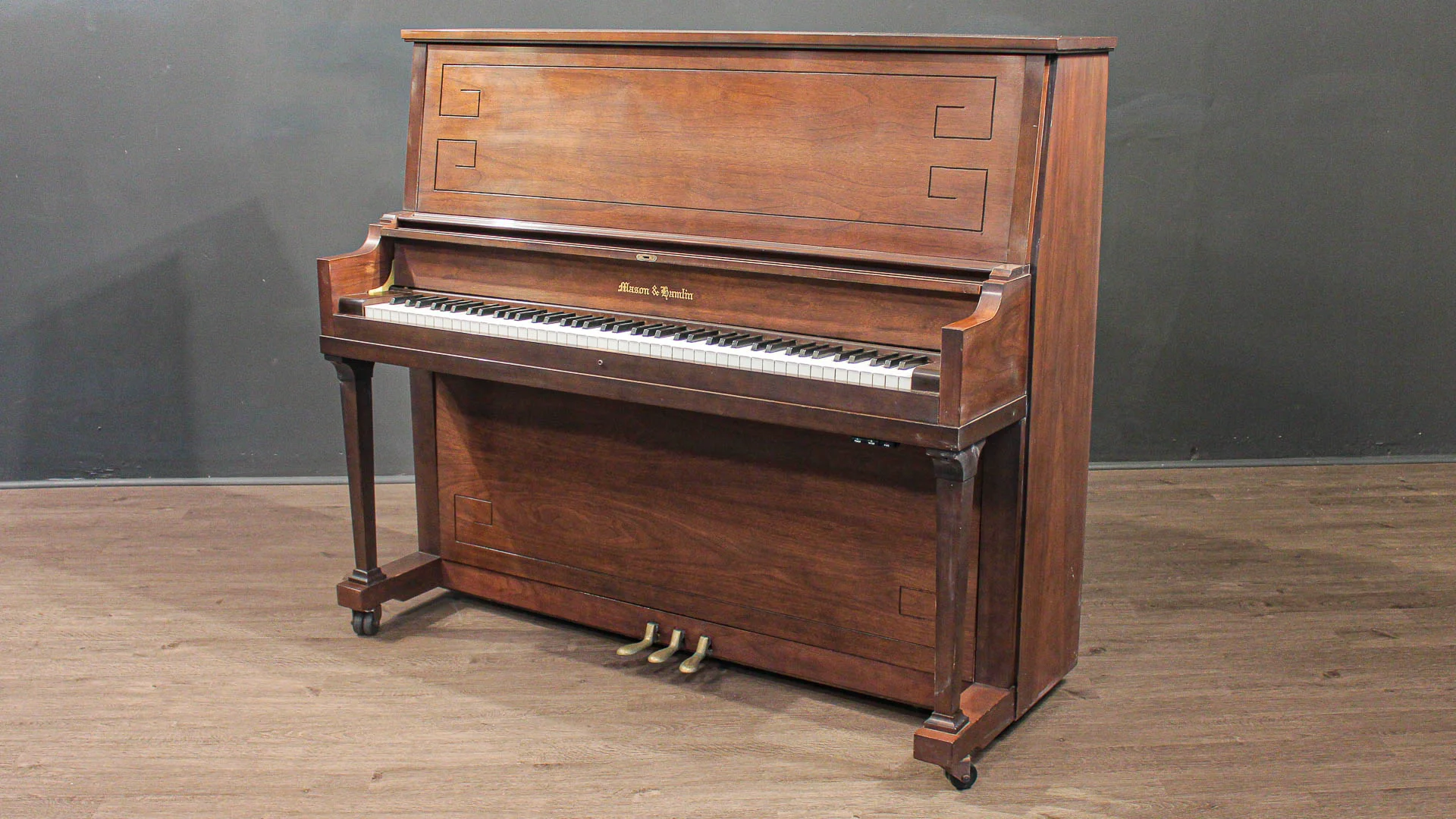 Mason & Hamlin Model 50 Studio Upright Piano (#81852) on Vimeo