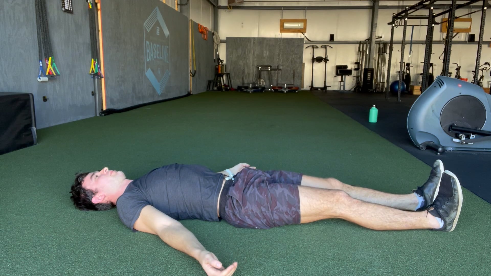 Supine Reverse Crunch on Vimeo
