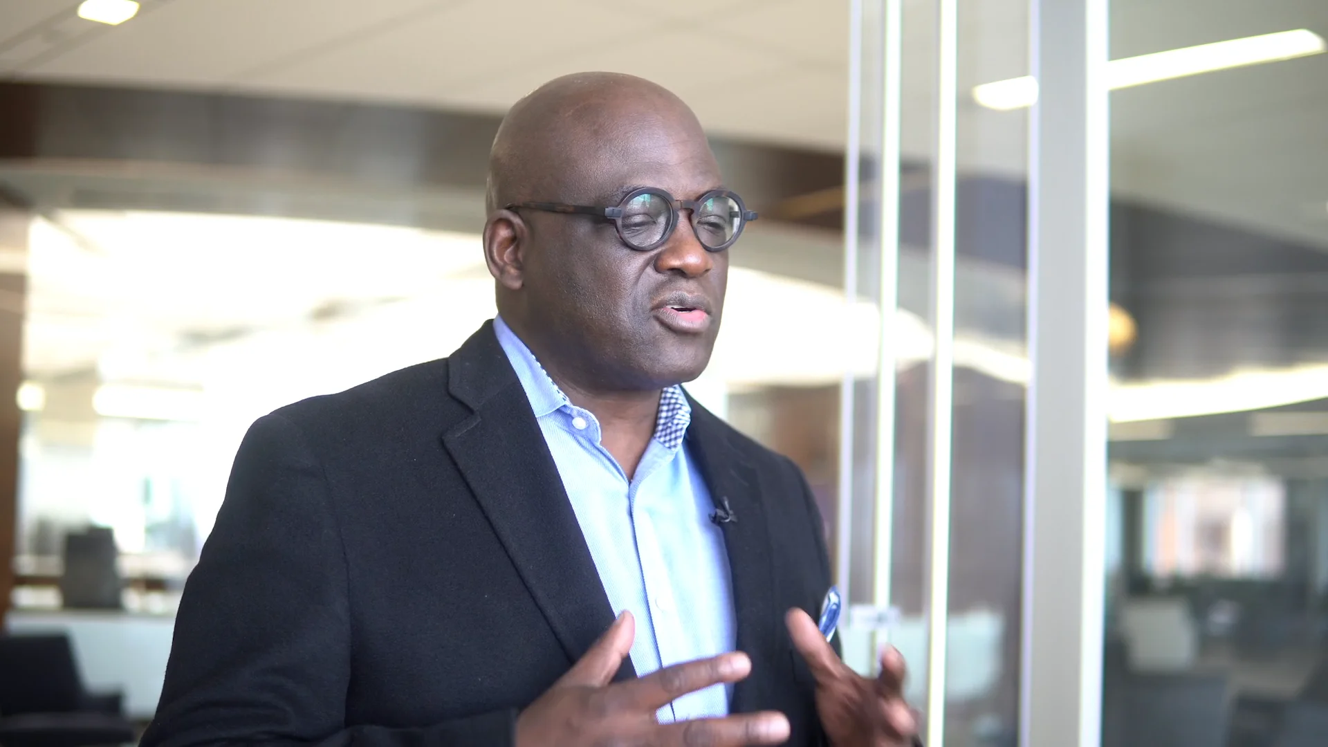 Dr. Benjamin Akande on the Power of Helping Others | Discover Stifel