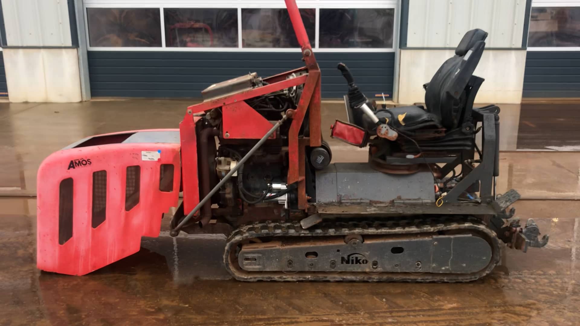 Niko Amos Crawler Compact Tractor - Leeds March 22 on Vimeo