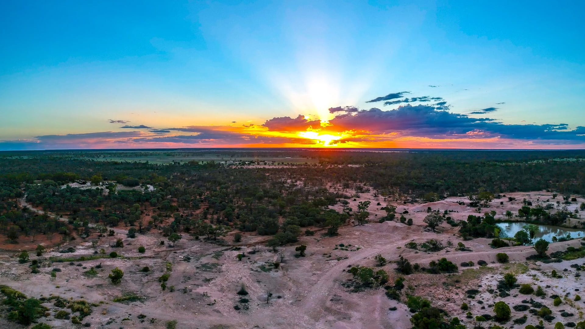 Welcome to Ochre Medical Centre Lightning Ridge on Vimeo