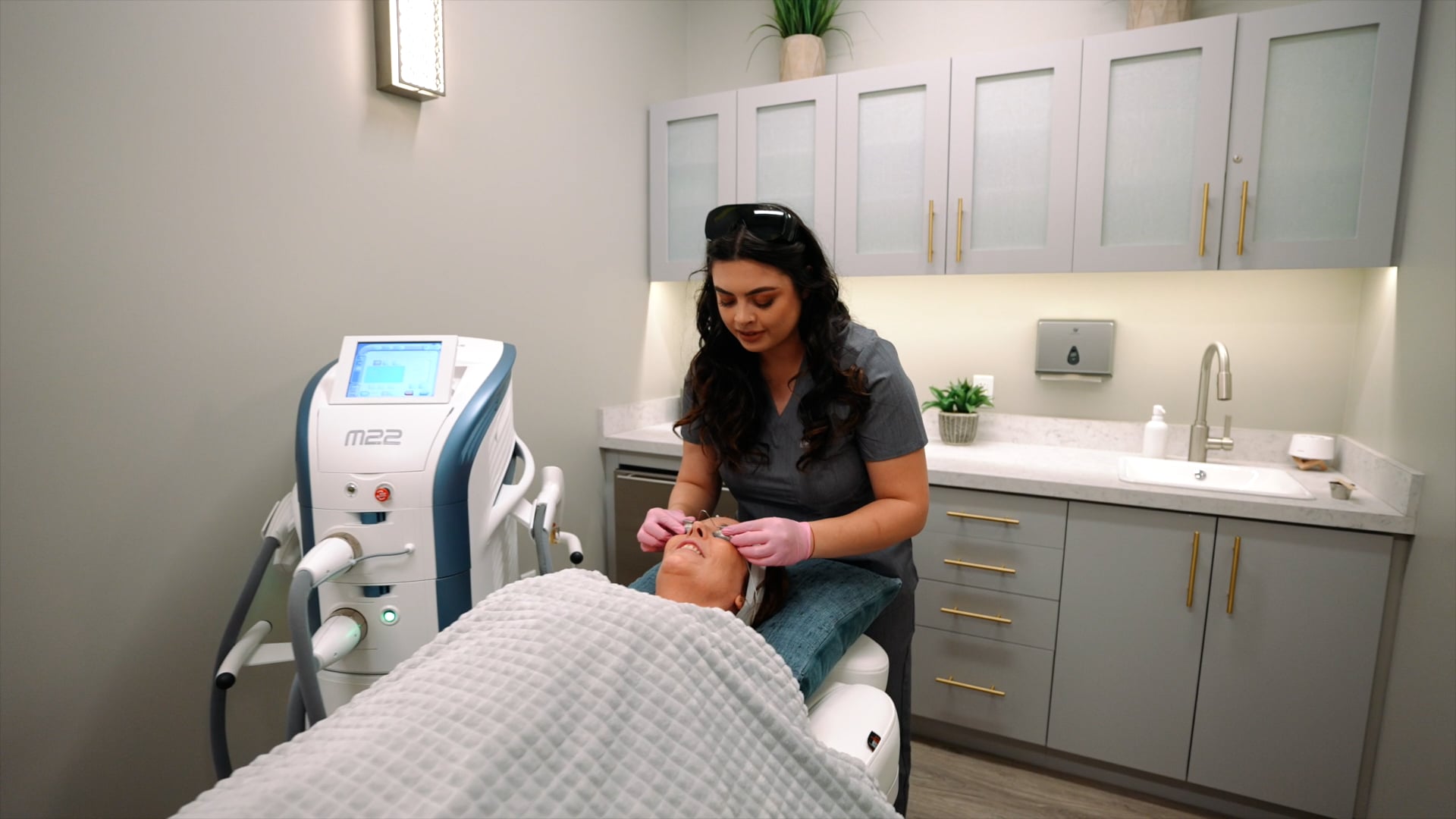 Laser + Resurface on Vimeo