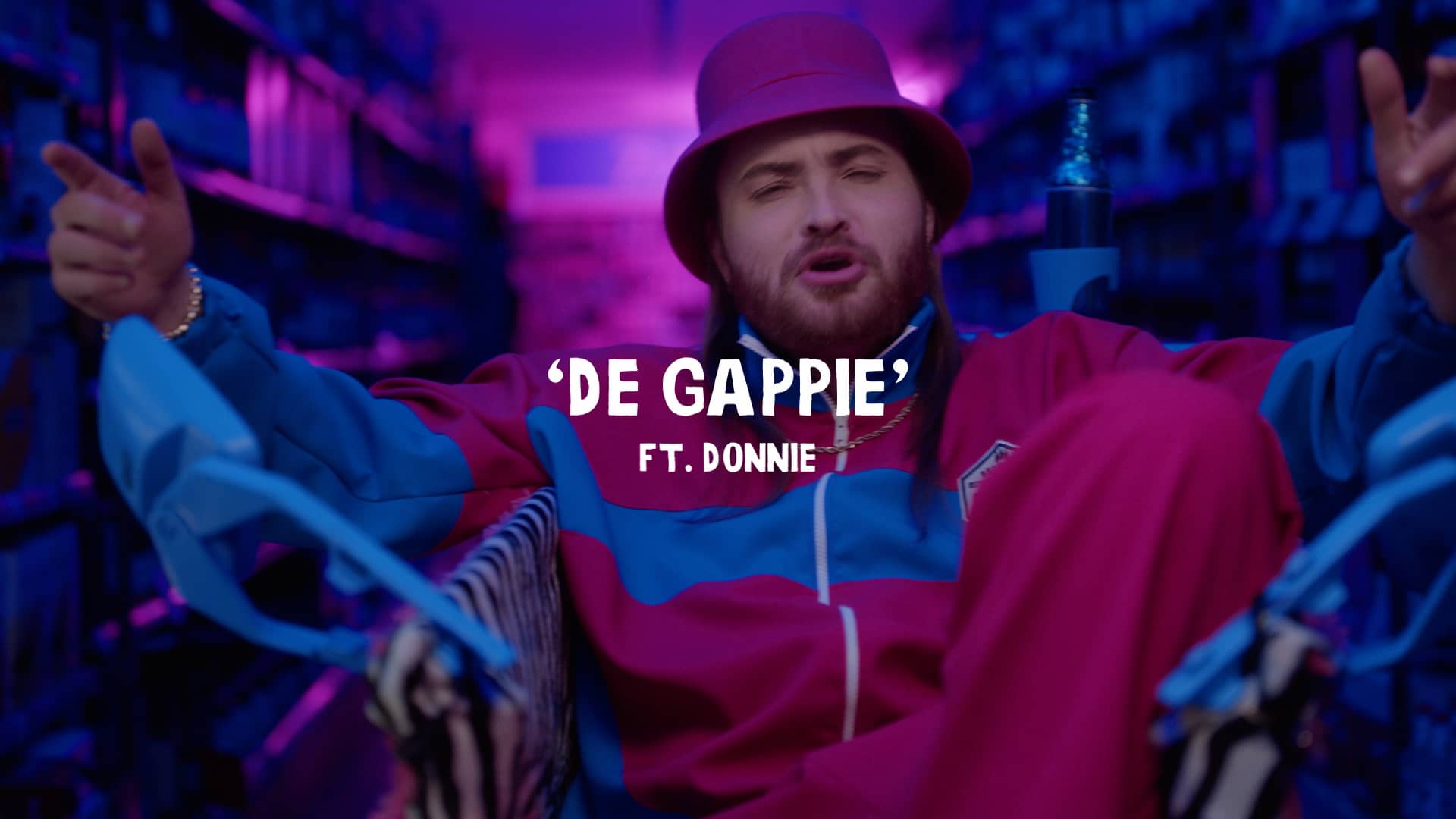 'De Gappie' ft. Donnie - De Eeuwige Jeugd X Aanstekelijk on Vimeo