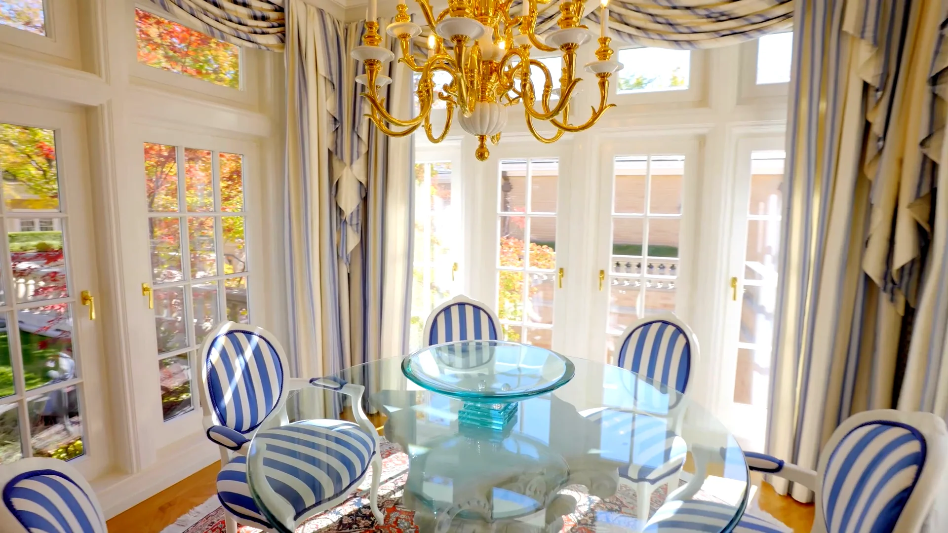 Jean Tanner shows this exquisite home on Vimeo