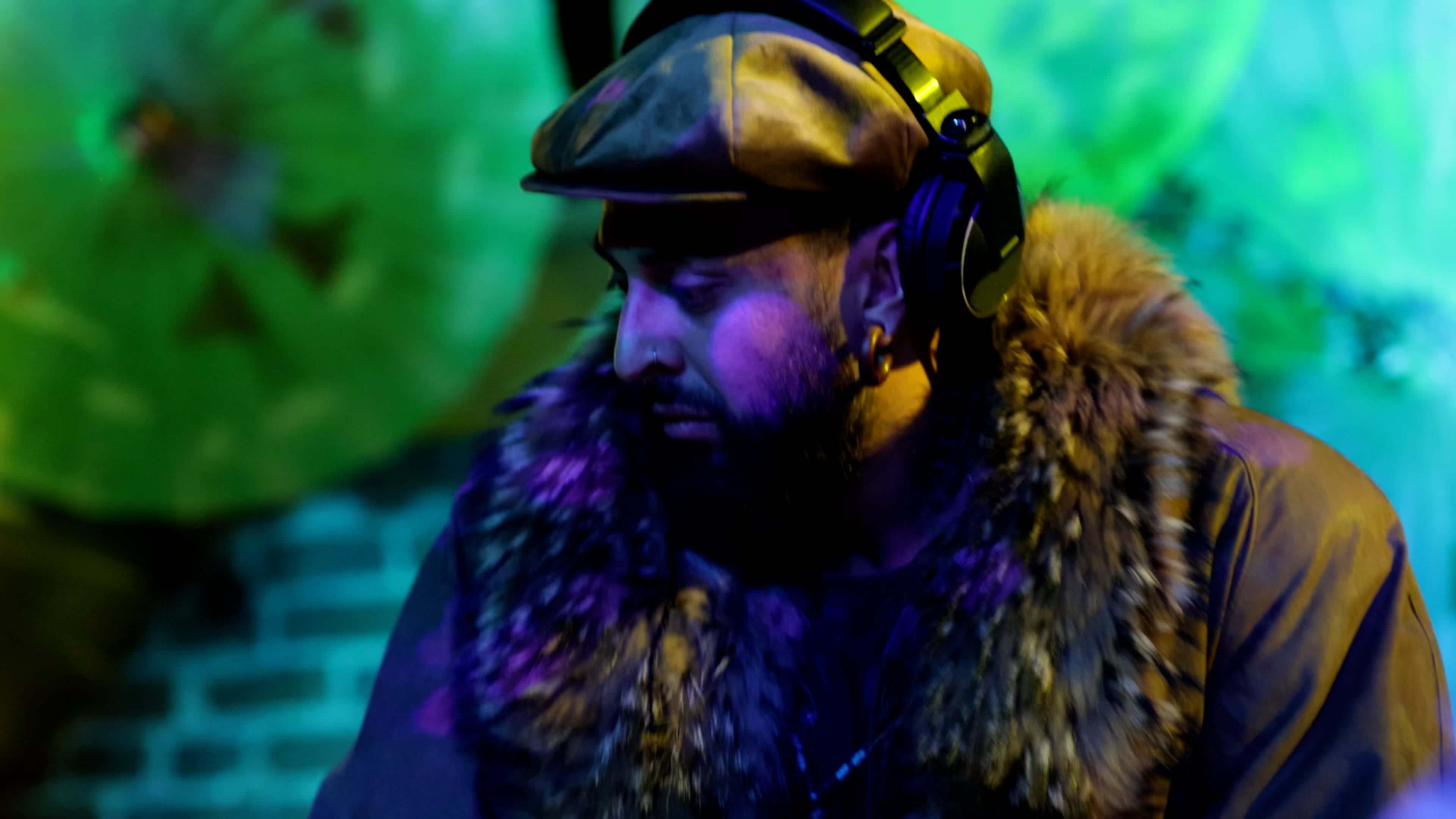 2022-02-27-Voodoo-Circus-1047.MP4 on Vimeo