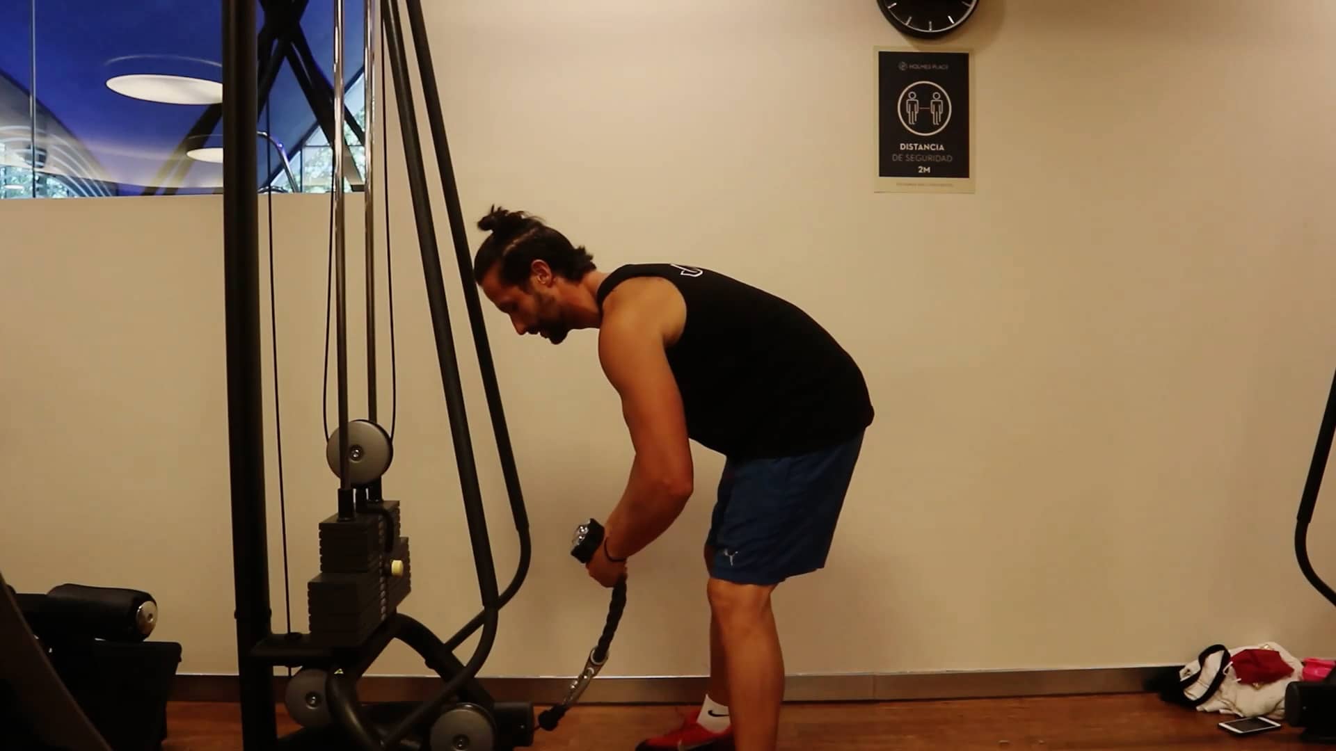 CURL POLEA BAJA CON CUERDA ABRIENDO ARRIBA_ on Vimeo