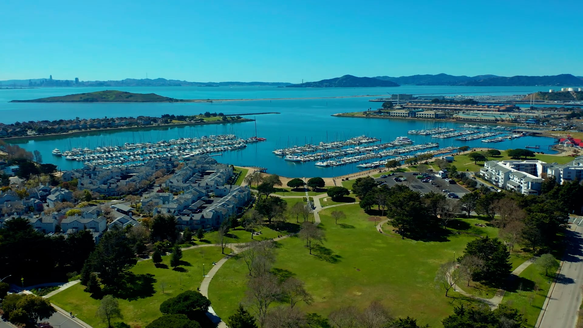 Just Listed! 403 Commodore at The Beach, Marina Bay on Vimeo