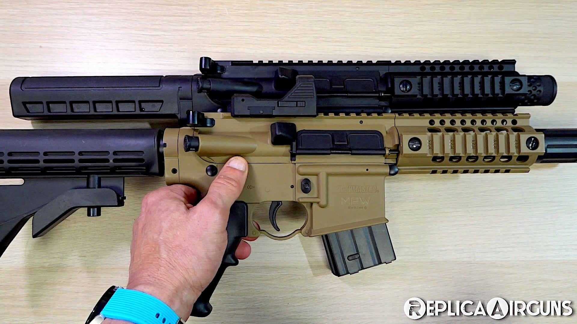 Crosman A4-P CO2 Blowback BB Machine Gun Table Top Review