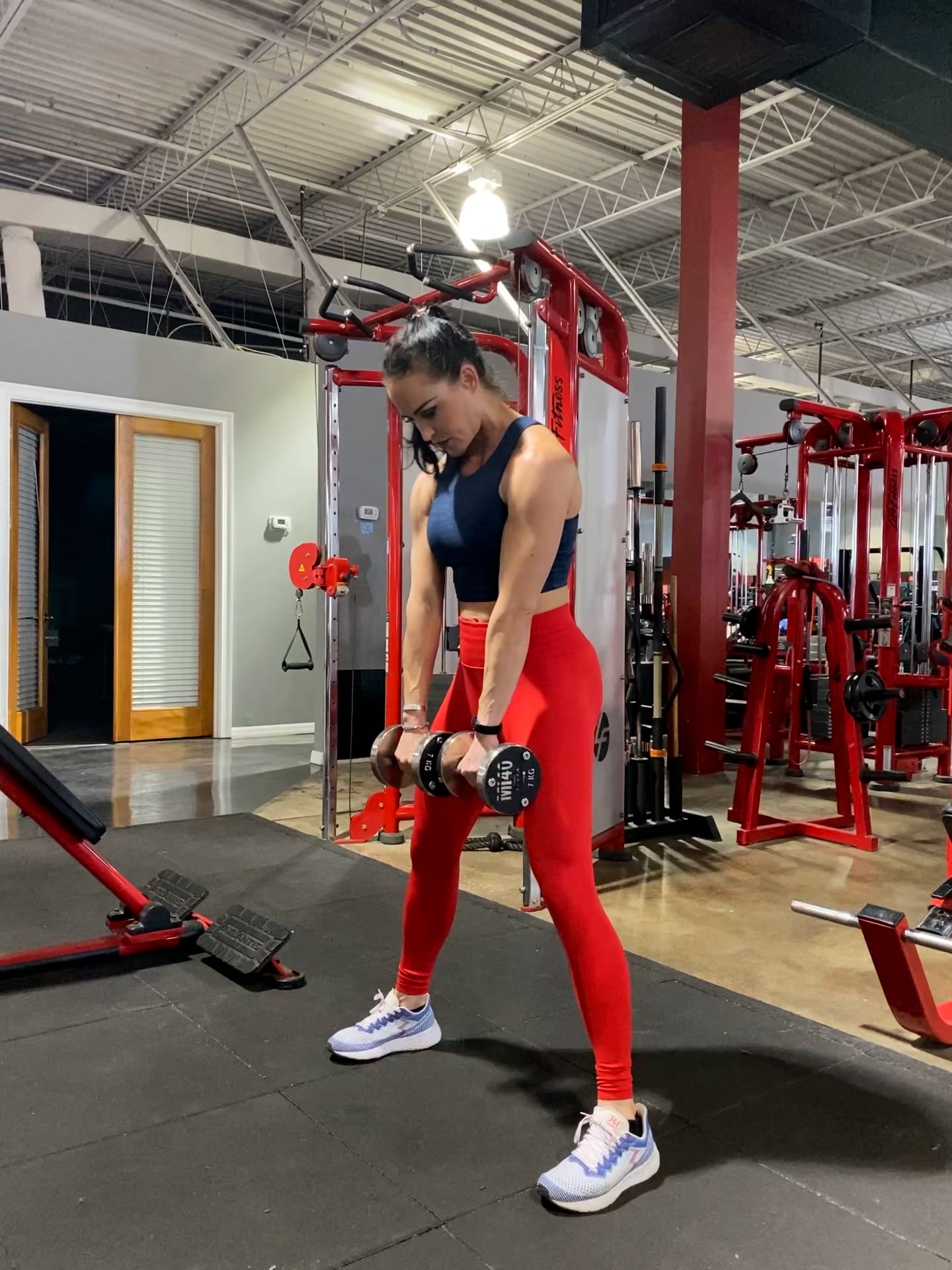 Wide stance dumbbell RDL on Vimeo