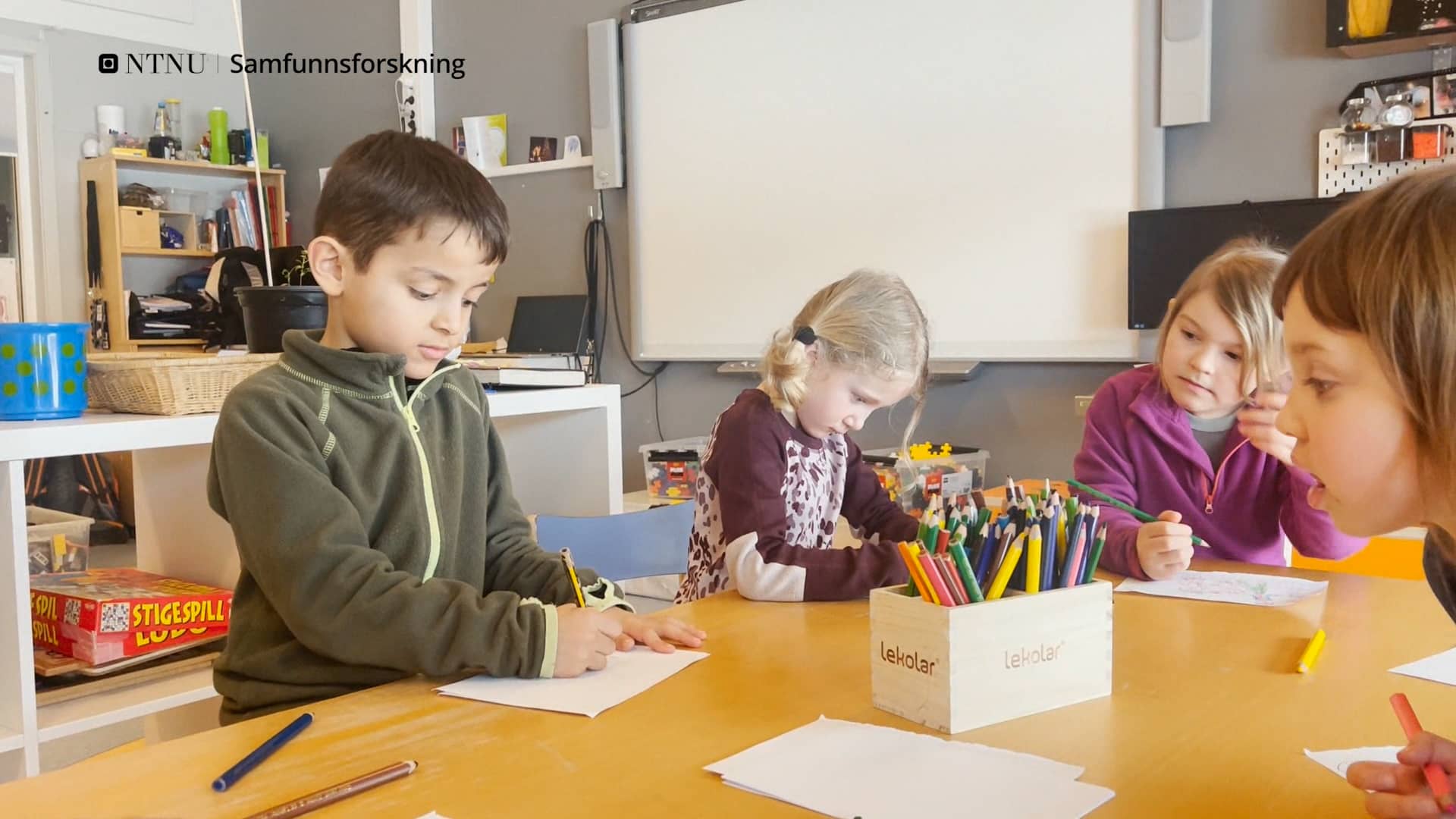 Tett på – inkluderende praksis i skole, barnehage og SFO on Vimeo