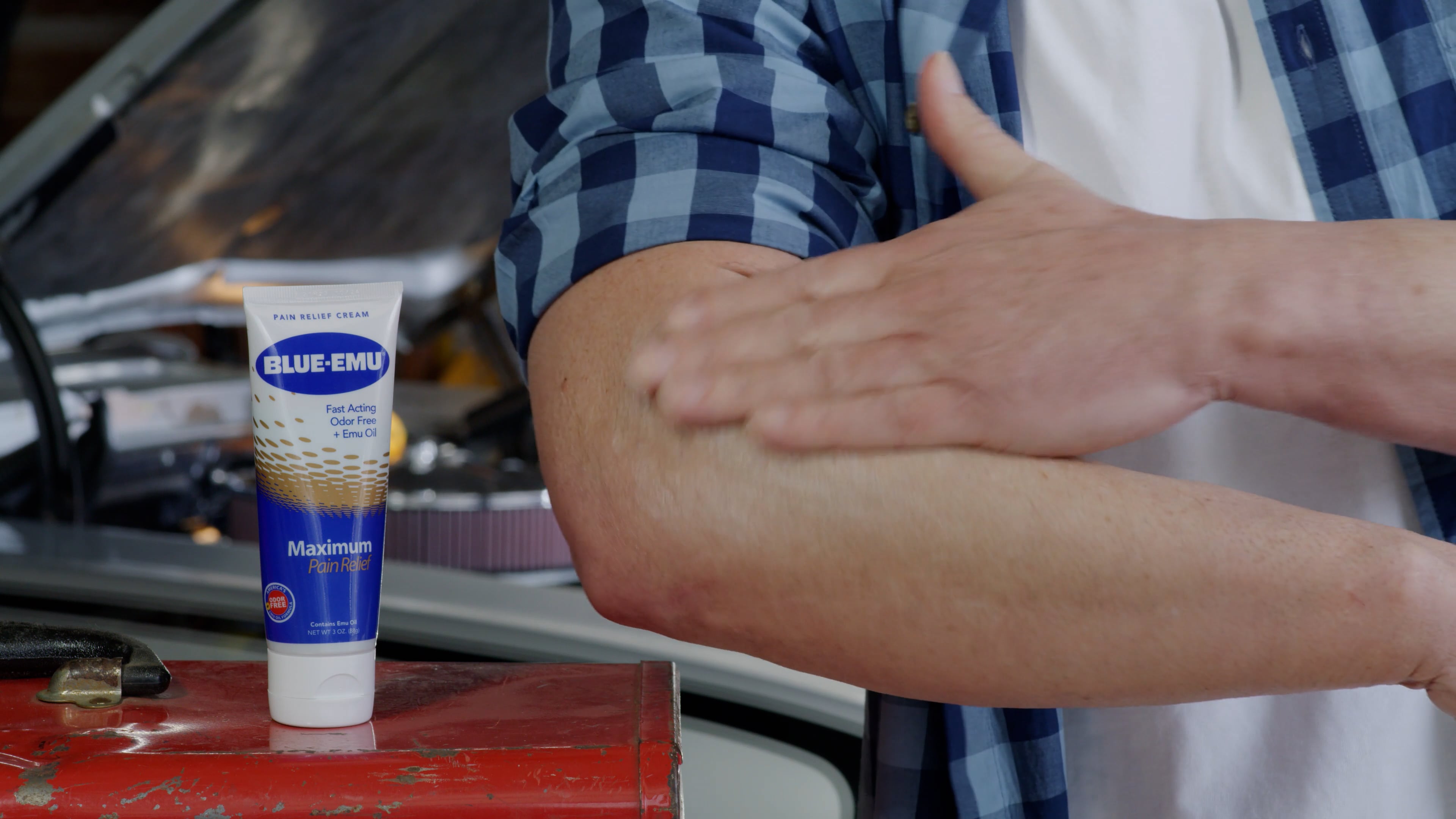 EMU-0122-15s-ROUGHS - EMU-0122-MAX_GARAGE-ROUGH on Vimeo