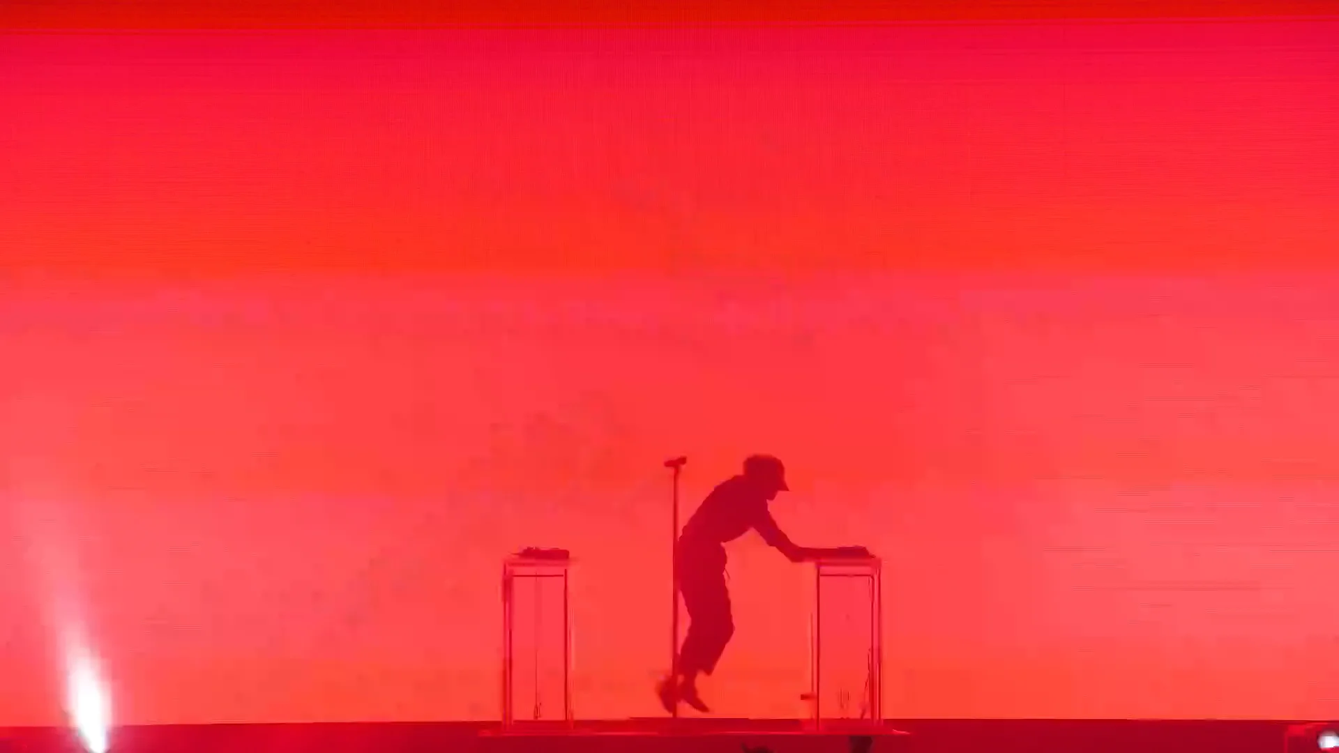 Madeon Denver sample render 1080