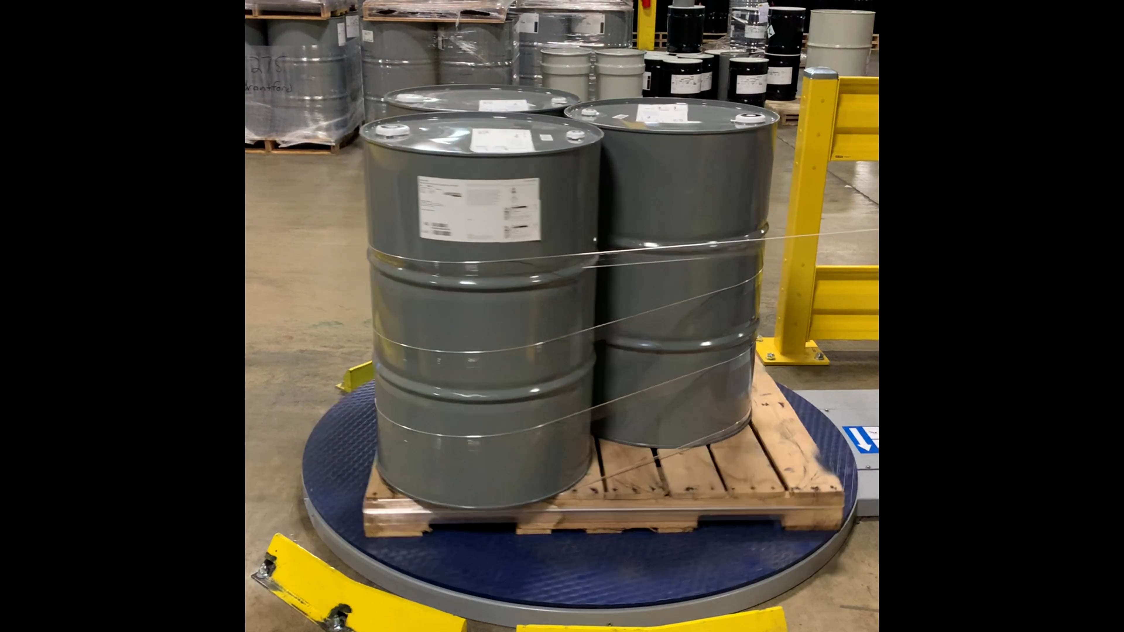 Rotoplat 708 stretch wrapper with pneumatic roper wrapping drums with ...