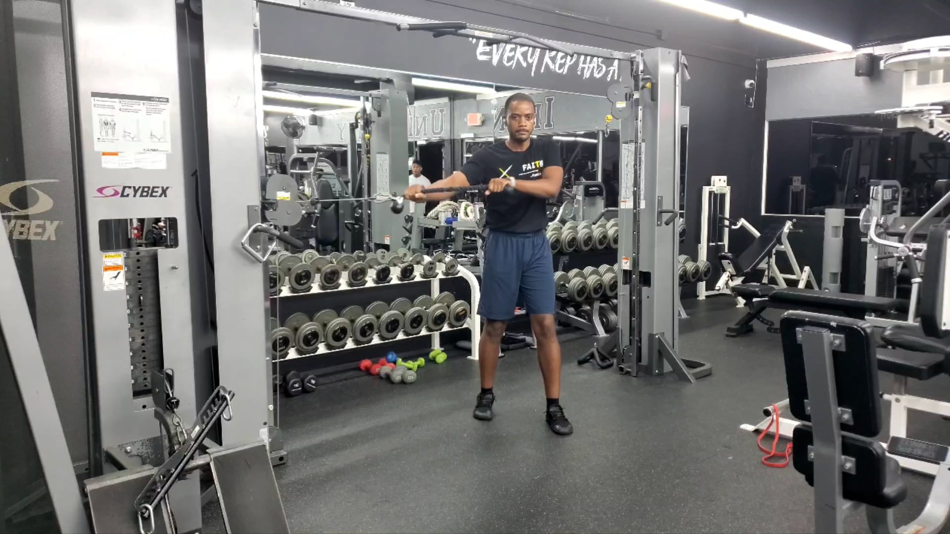 Staggered Stance Opposite Leg Horizontal Rope Pull And Chop on Vimeo