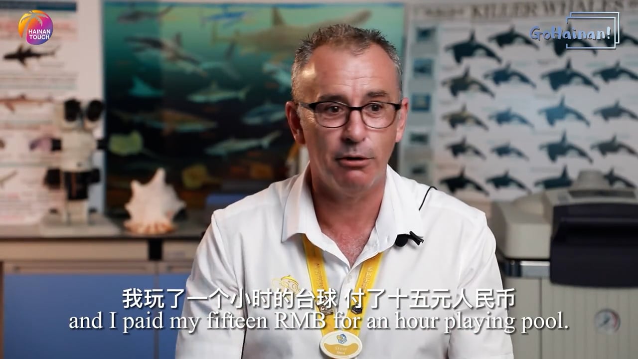 British Steve Hearn and His Stories with Ocean Animals in Hainan by ...