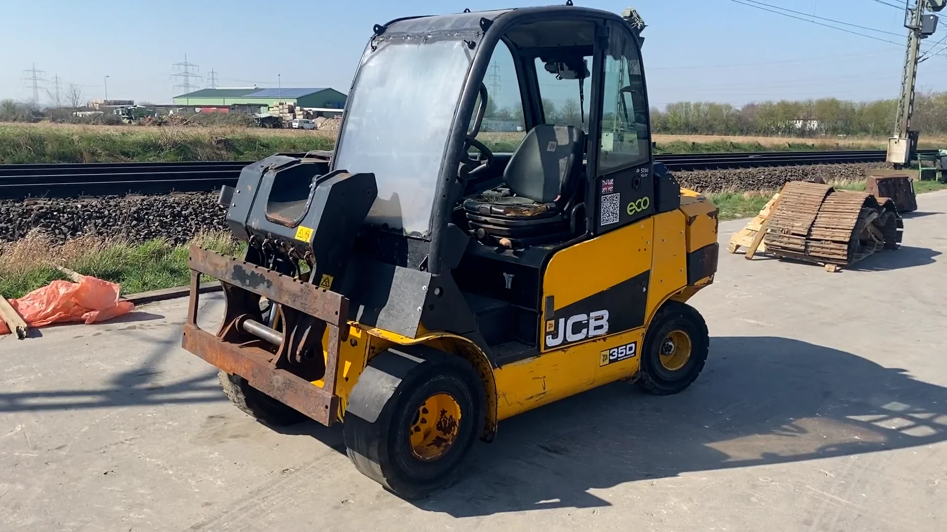 JCB TLT35 Teletruck Telehandler on Vimeo