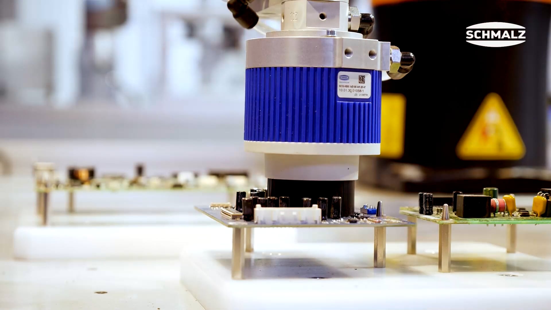 Vacuum gripper for PCB production / Vakuum-Greifer für die ...