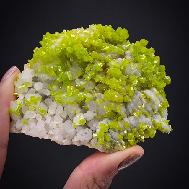 Pyromorphite (gem xls) on Quartz - CH22-21 - Daoping Mine - China ...