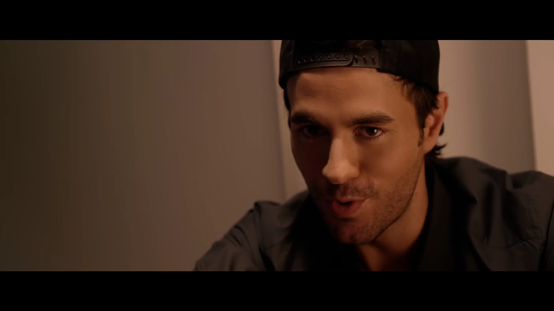 Enrique Iglesias / Pitbull -Messin Around on Vimeo