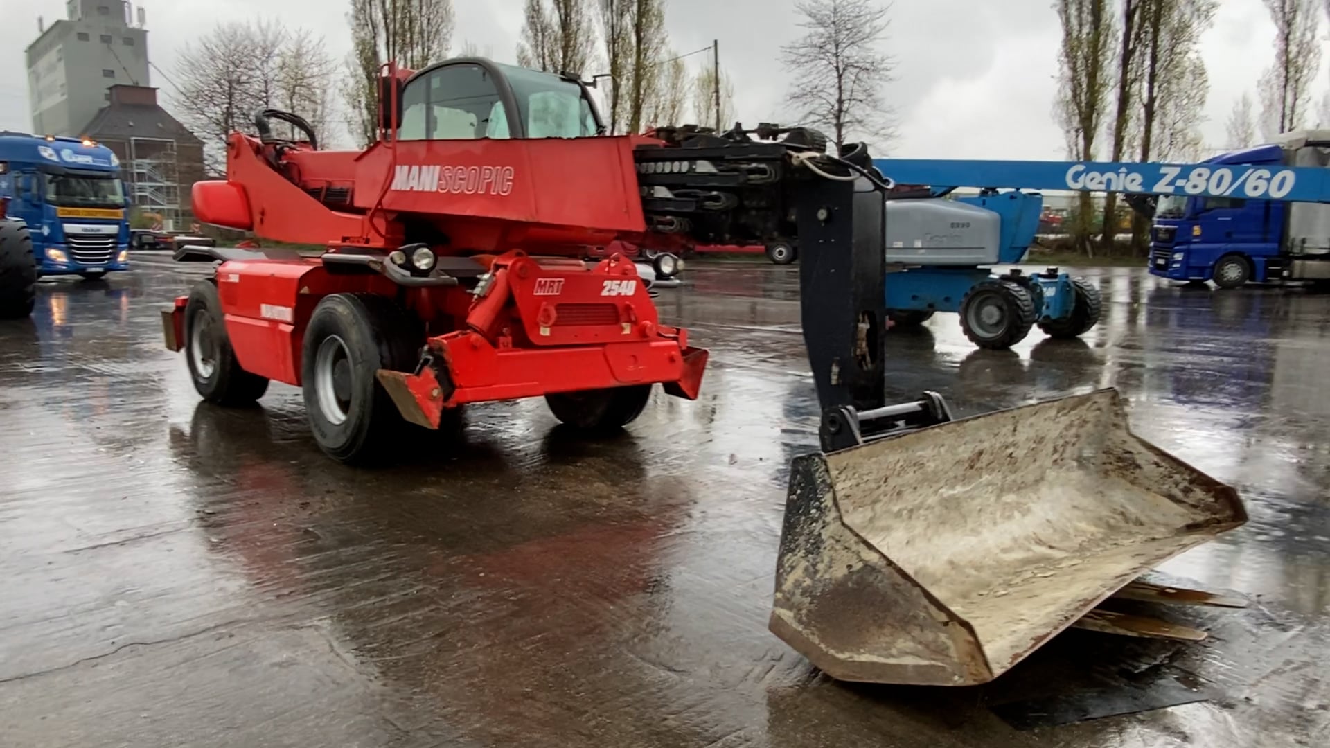 Manitou MRT2540 Roto Turbo Telehandler on Vimeo