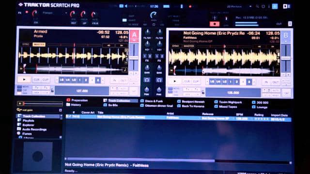 Hangar House Music Set 2011 - Dj Tankut Karakurt - Raif Kurt on Vimeo