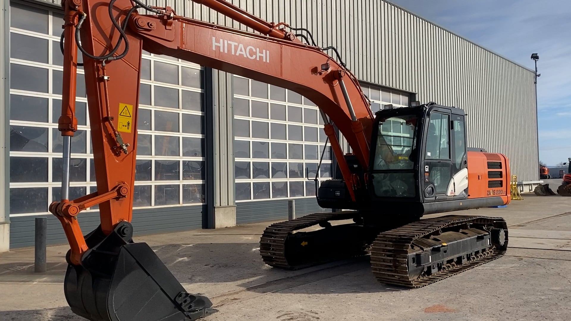 Unused Hitachi ZX220LC on Vimeo