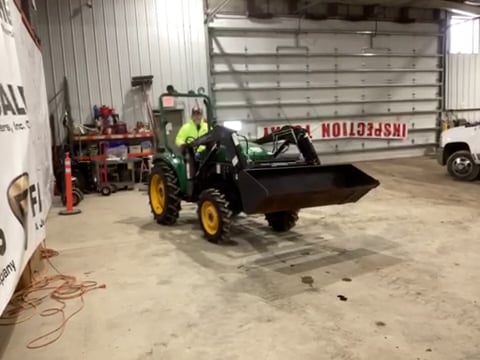 AGRACAT 2920 COMPACT 4X4 TRACTOR W LOADER SN 10922 on Vimeo