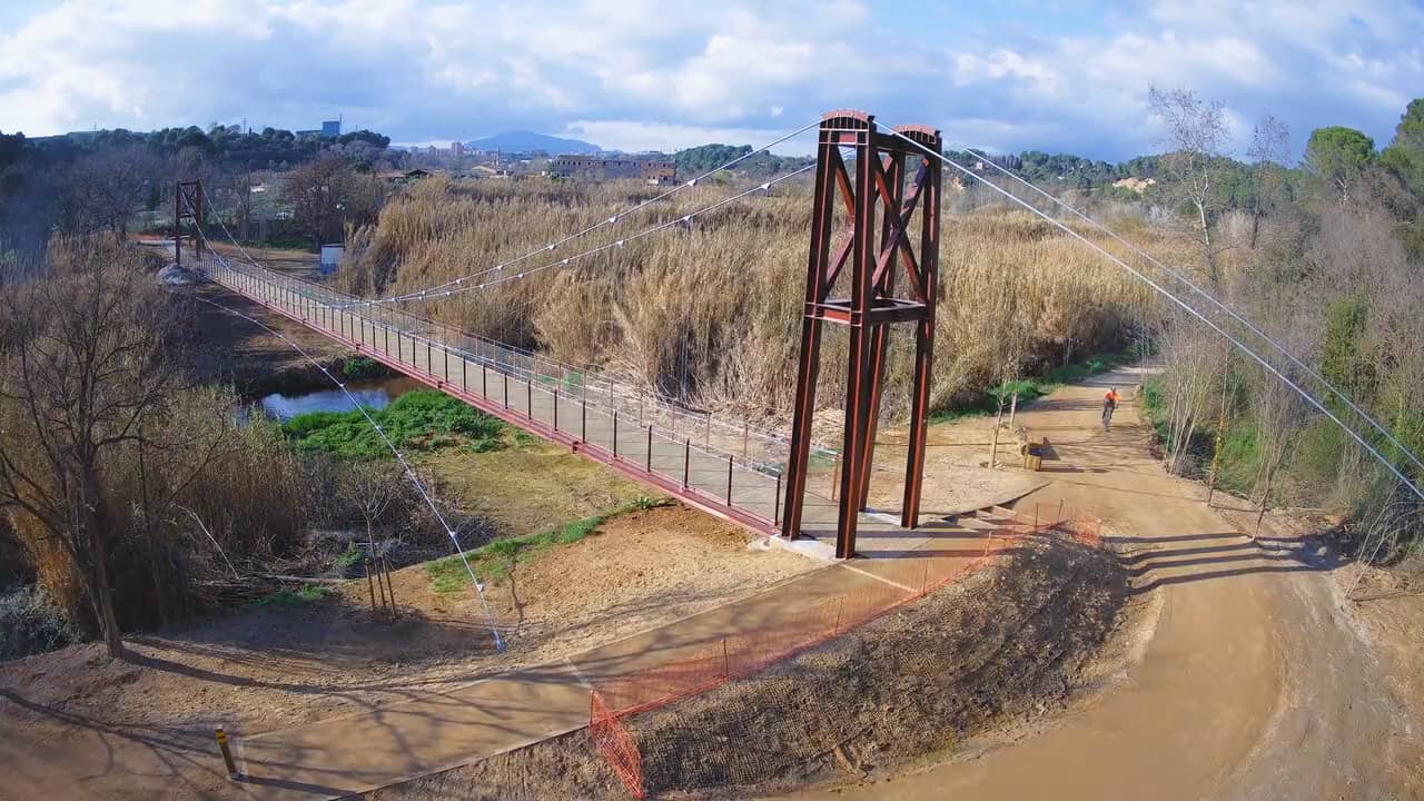 Video de seguiment d'obra Passarel·la sobre el riu Ripoll on Vimeo