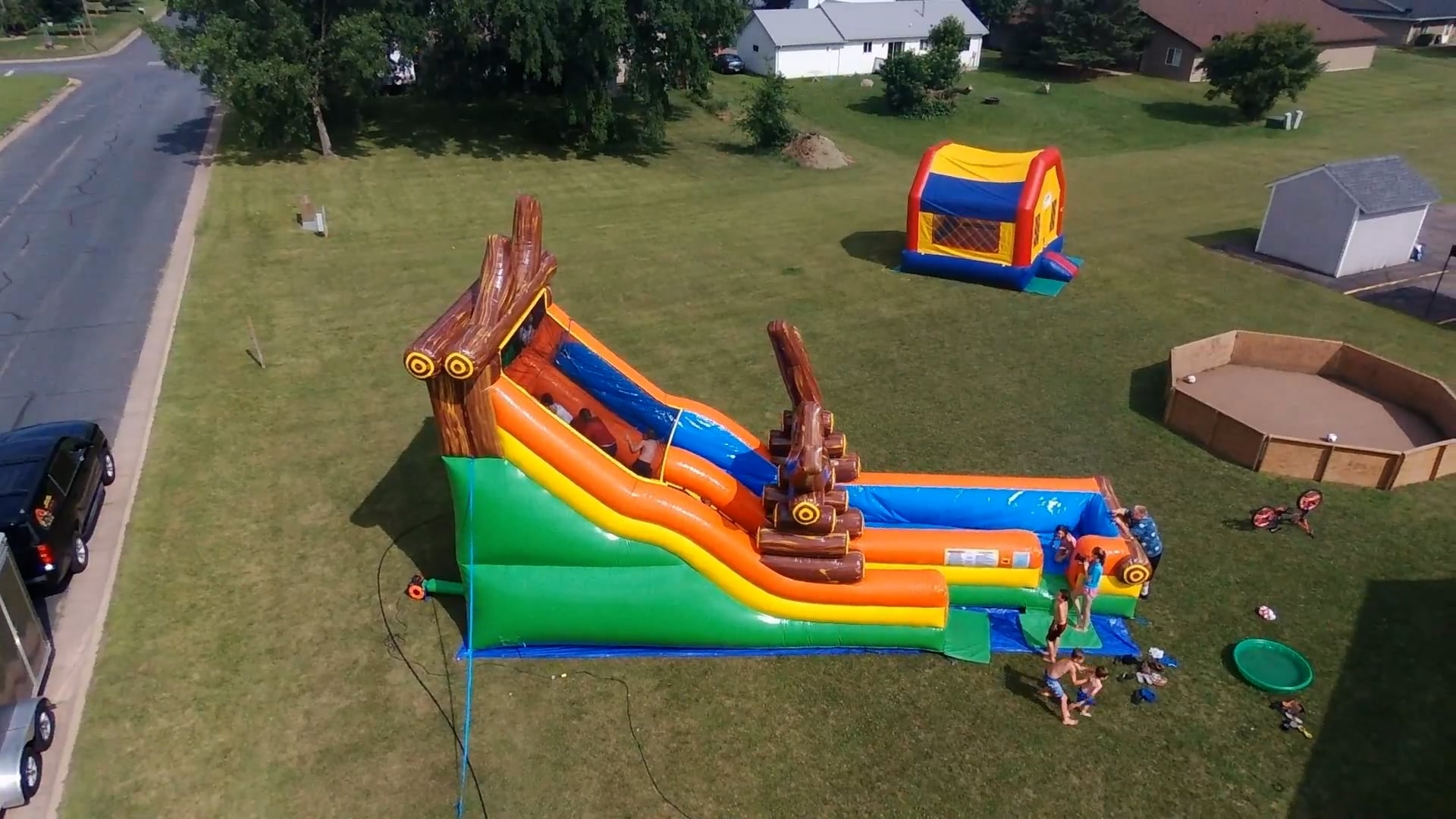 Keep On Bouncing - Bounce House, Setup and Delivery