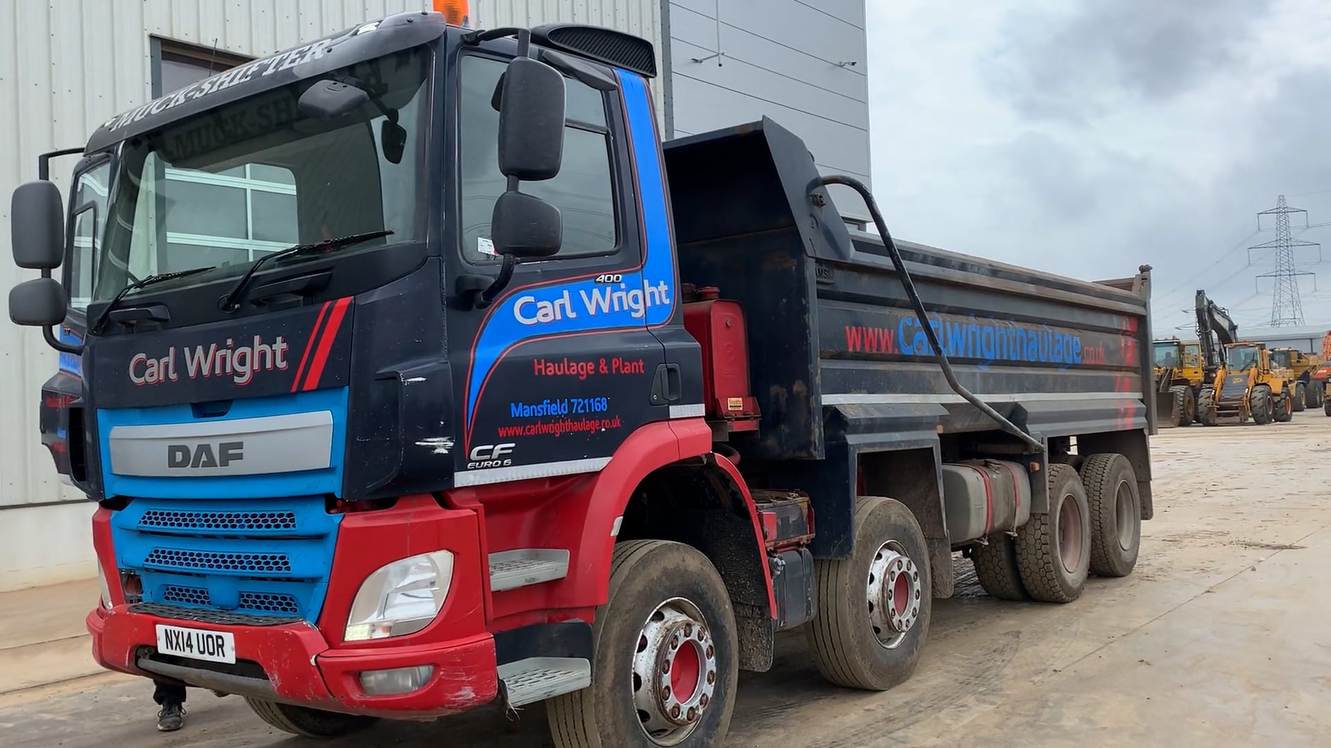 DAF CF400 8x4 Tipper Lorry on Vimeo