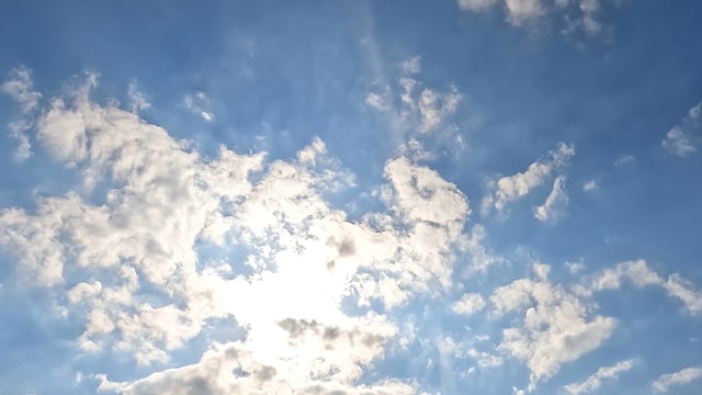 Nubes Sol Brillo Solar - Free video on Pixabay - Pixabay