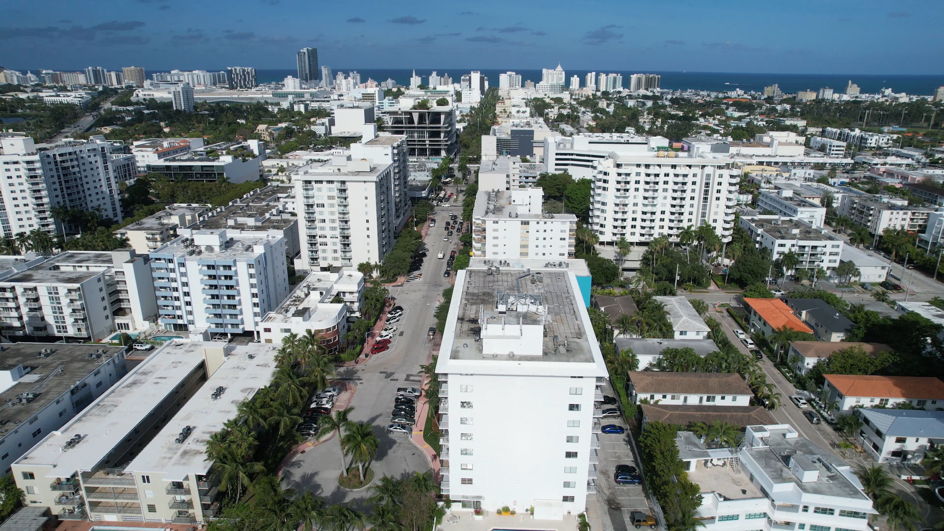 1450 Lincoln Road Unit 1003.mp4 on Vimeo